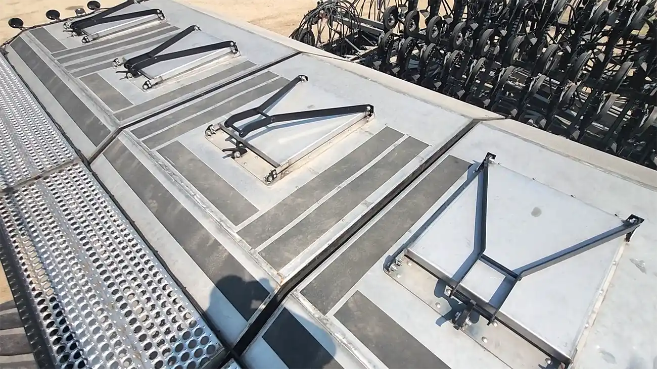 Pillar Ag – Air Seeders, No Till Drills, Carts, & Harrow Equipment